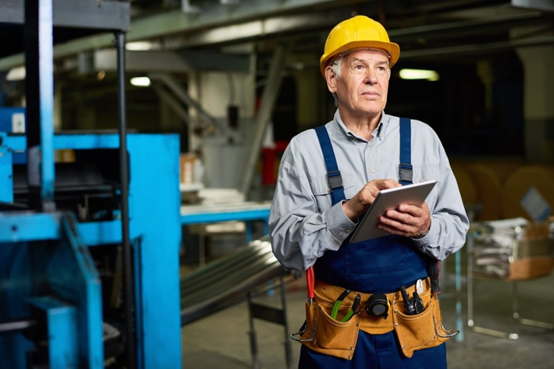 Engaging an Aging Workforce in Digital Transformation with CMMS